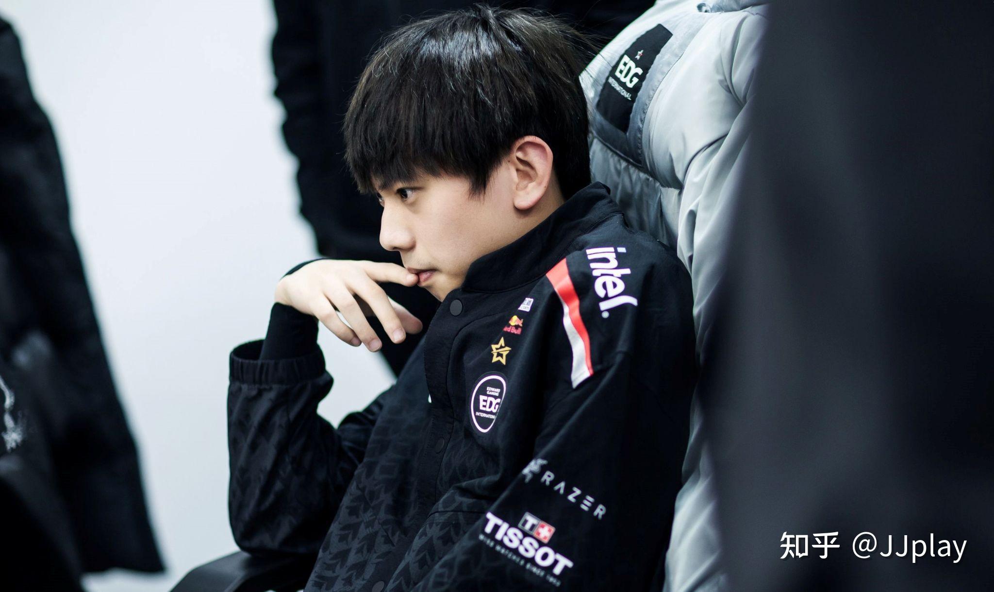 JJPLAY电竞报：阿乐评价LPL各大上单：Bin哥LPL第一鳄鱼、就是不提TheShy - 知乎