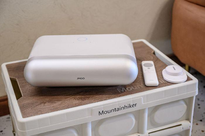 坚果O1S和坚果O1 Pro对比测评，2023年卧室投影仪推荐 - 知乎