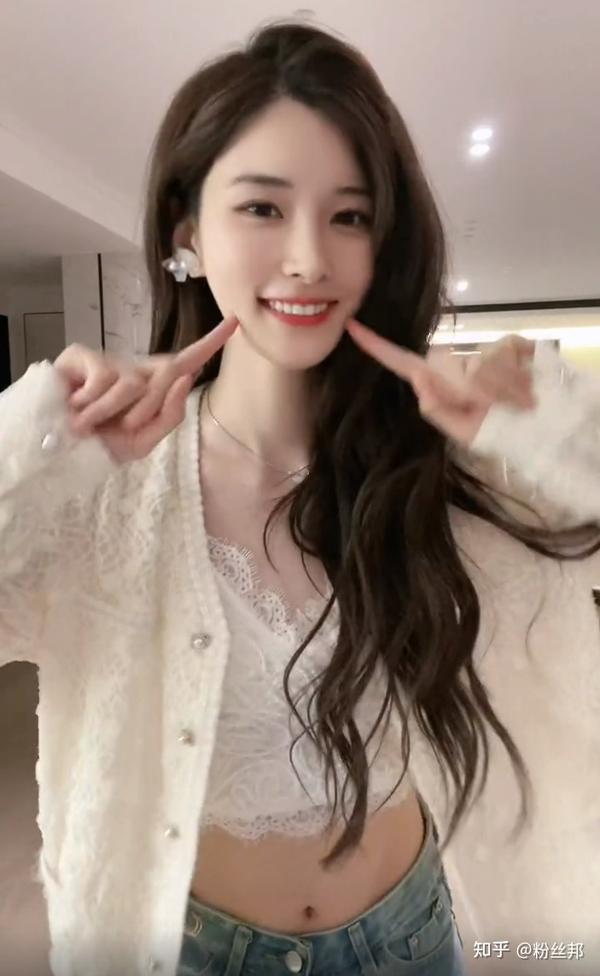 大哥不会喜欢老阿姨,斗鱼“白菜mm”突然开播,并没有回归的打算 知乎
