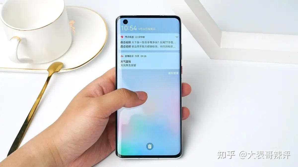 用了两年的华为Mate40突然换上iPhone14，体验一周后：差别真大 - 知乎