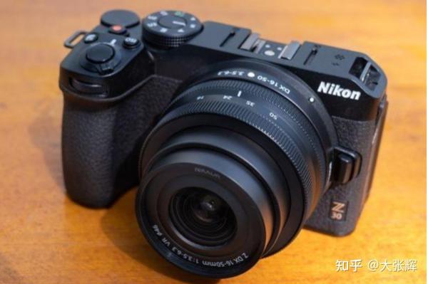 预算6500，相机是购买尼康z30还是索尼zve10？