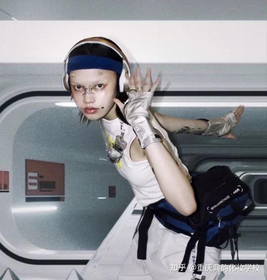 现在超流行的「Y2K」到底是什么风格？ - 知乎