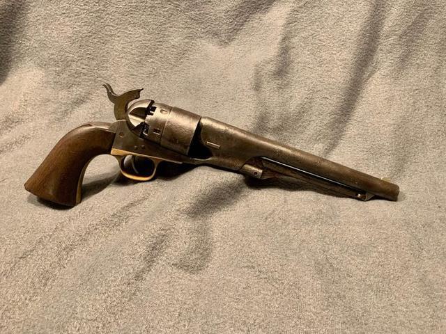 大口径转轮手枪中的异类！为市场竞争而生的M1860陆军型转轮手枪 - 知乎