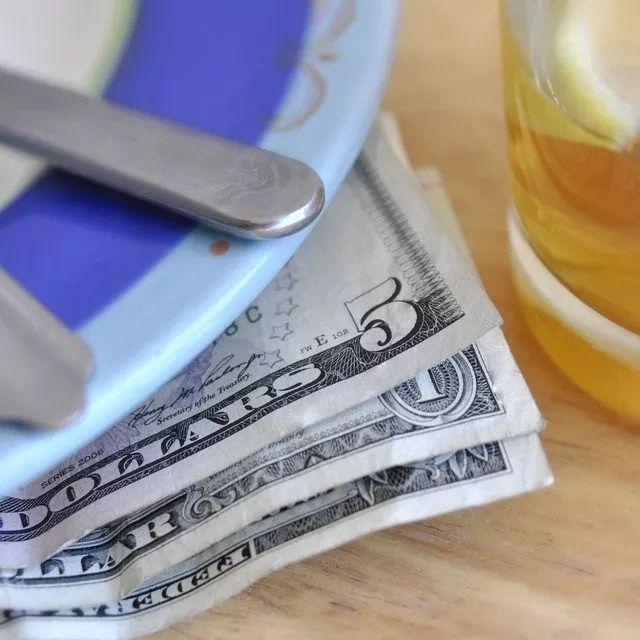 美国小费制度：道德绑架还是高级文明？ - 知乎