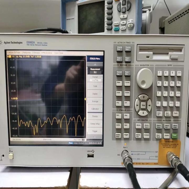Agilent安捷伦E5062A网络分析仪 - 知乎