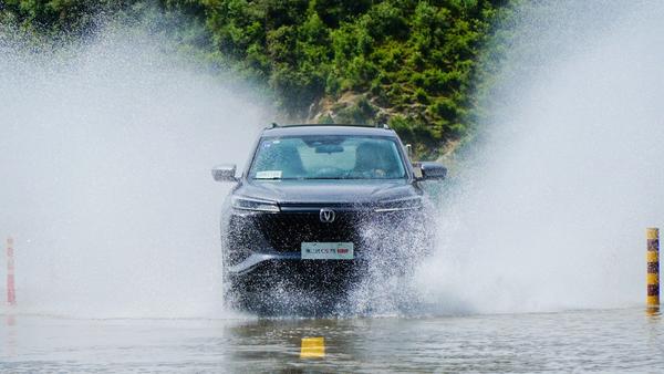 1.5T+8AT 188马力，12.49万起，说走就走，有它就够了！ - 知乎