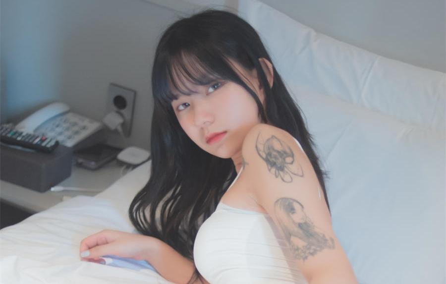 Hizzy写真合集cos图片:PURE MEDIA - 知乎