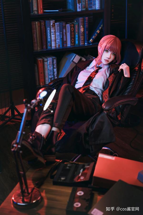 桜桃喵 - 玛奇玛 [38P-370.2 MB] - 知乎