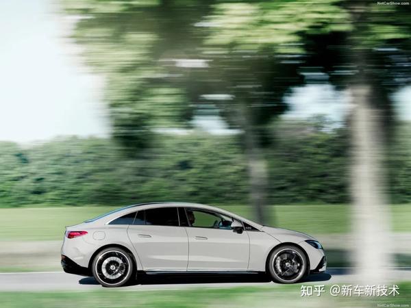 EQE内饰足以引领下一个时代，但豪华能否助奔驰击败特斯拉？ - 知乎