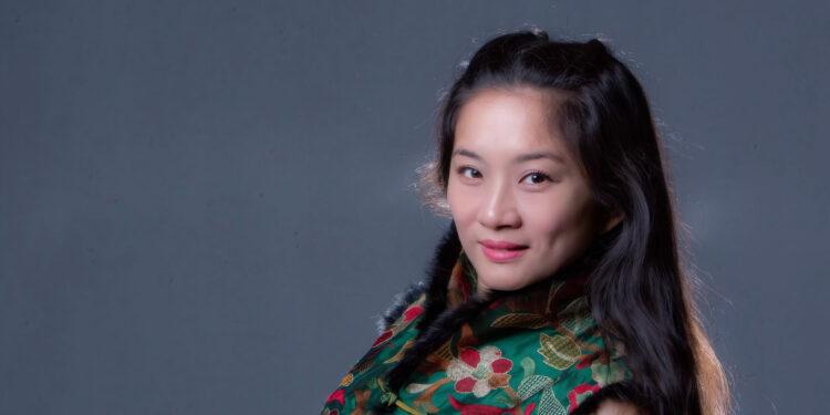 Transcending Cultures and Time-Artist Grace Tan: Art Finds Its True ...