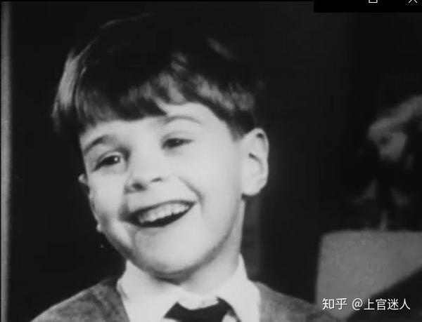 BBC人生七年《63UP》NEIL：为逃离控制狂父母当流浪汉，耗尽半世纪治疗童年创伤，60岁涅槃重生 - 知乎