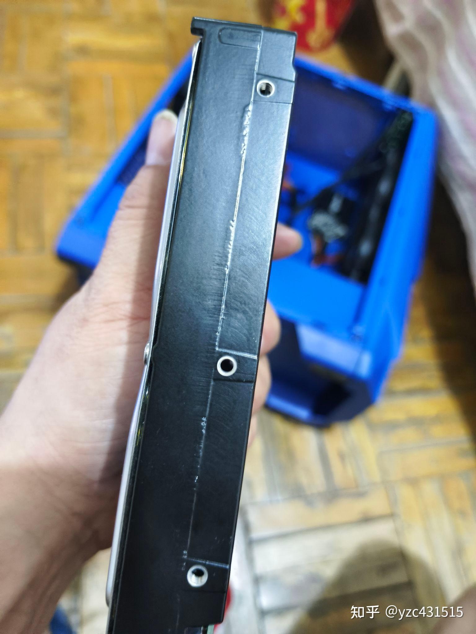 有大佬帮忙看一下这个机械盘怎么装啊？ 知乎 