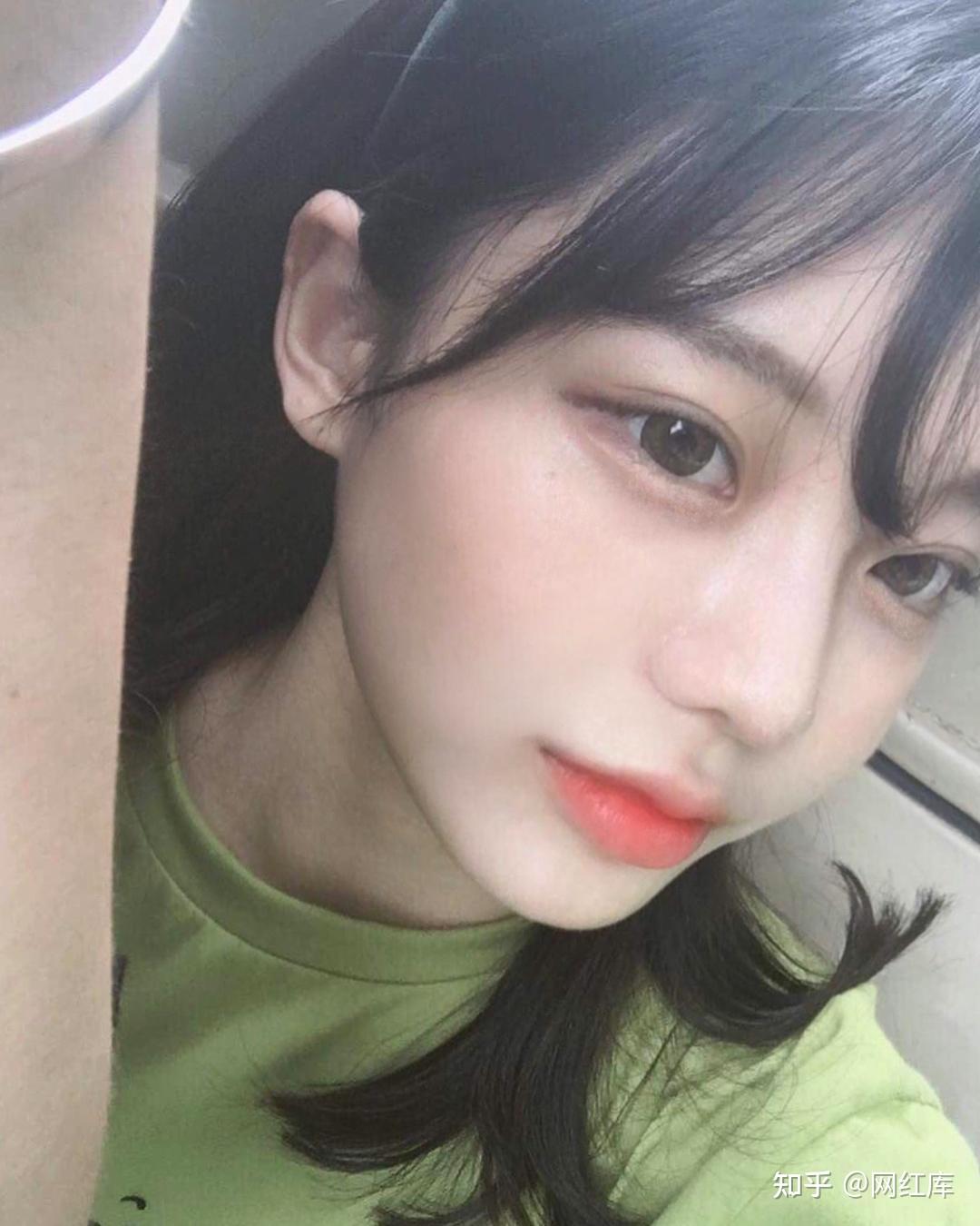 可爱与性感兼具！韩国人气正妹模特oxxooi美照欣赏！ - 知乎