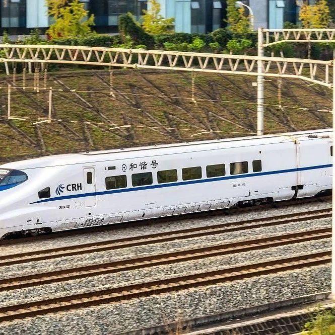 中国最快的火车是什么？速度与舒适并存：探秘最快的CRH3型动车组 - 知乎