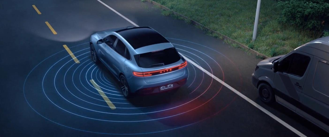 华为X小鹏隔空互怼AEB，但实际上华为不懂开车？ - 知乎