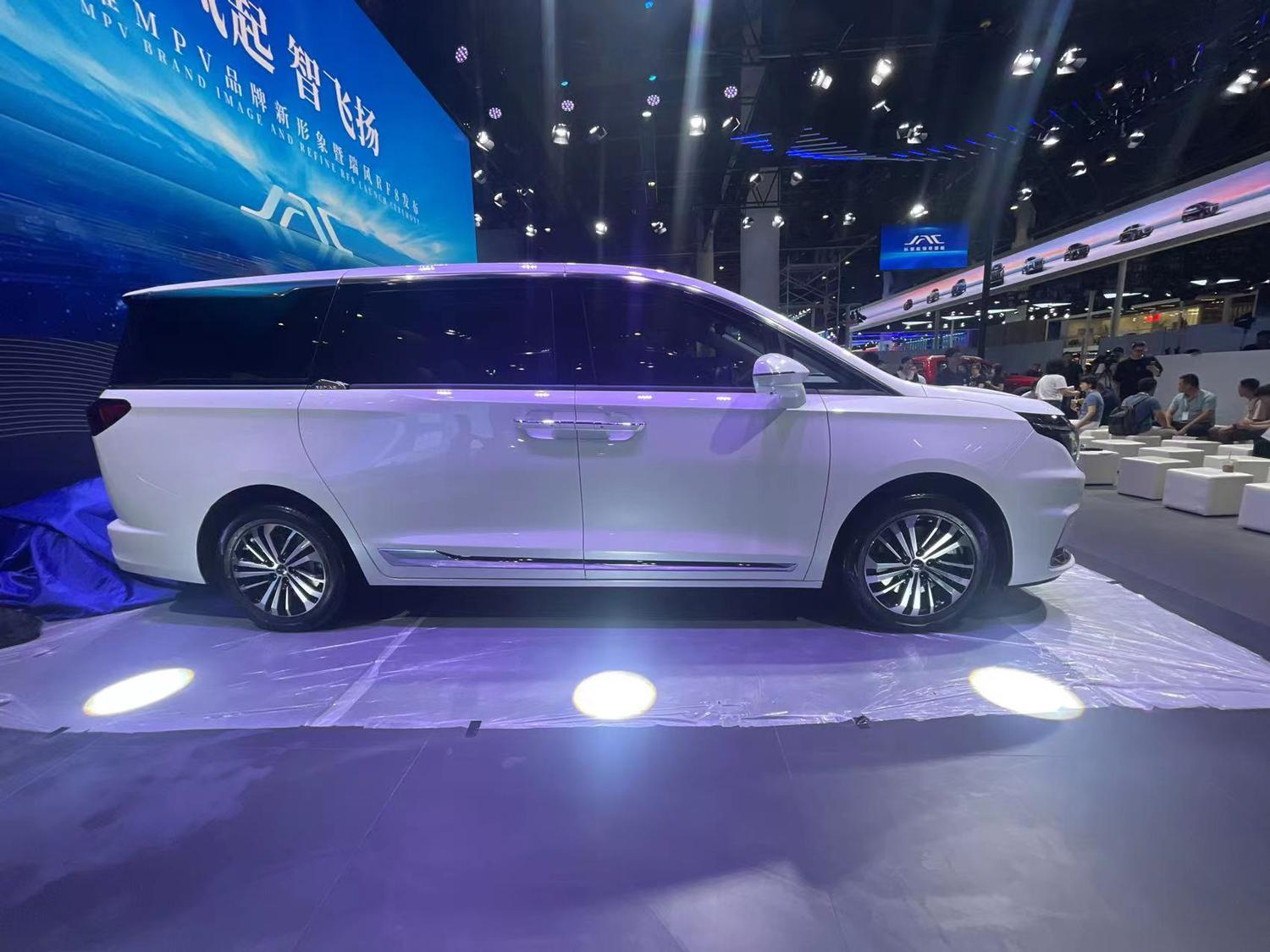 江淮瑞风RF8亮相 提供两种动力/动力配置有看点 - 知乎