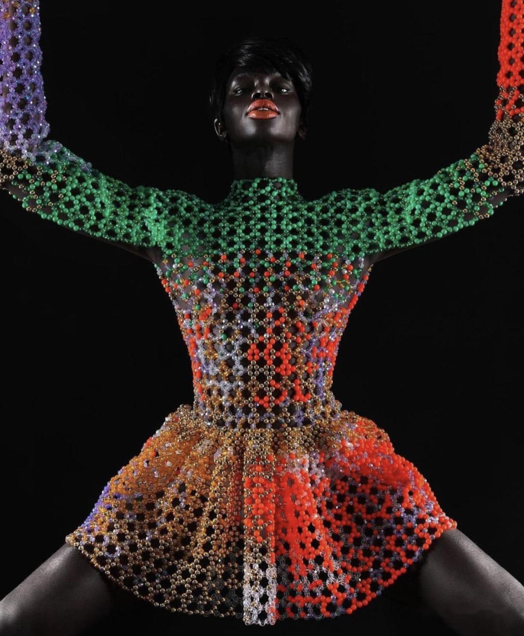 CSM毕业设计师Kevin Germanier的未来主义乌托邦，另类的可持续时装。 - 知乎