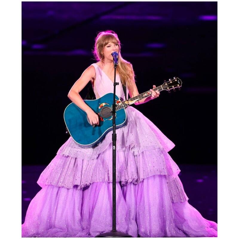 Taylor Swift《时代巡回演唱会》时尚造型盘点 知乎