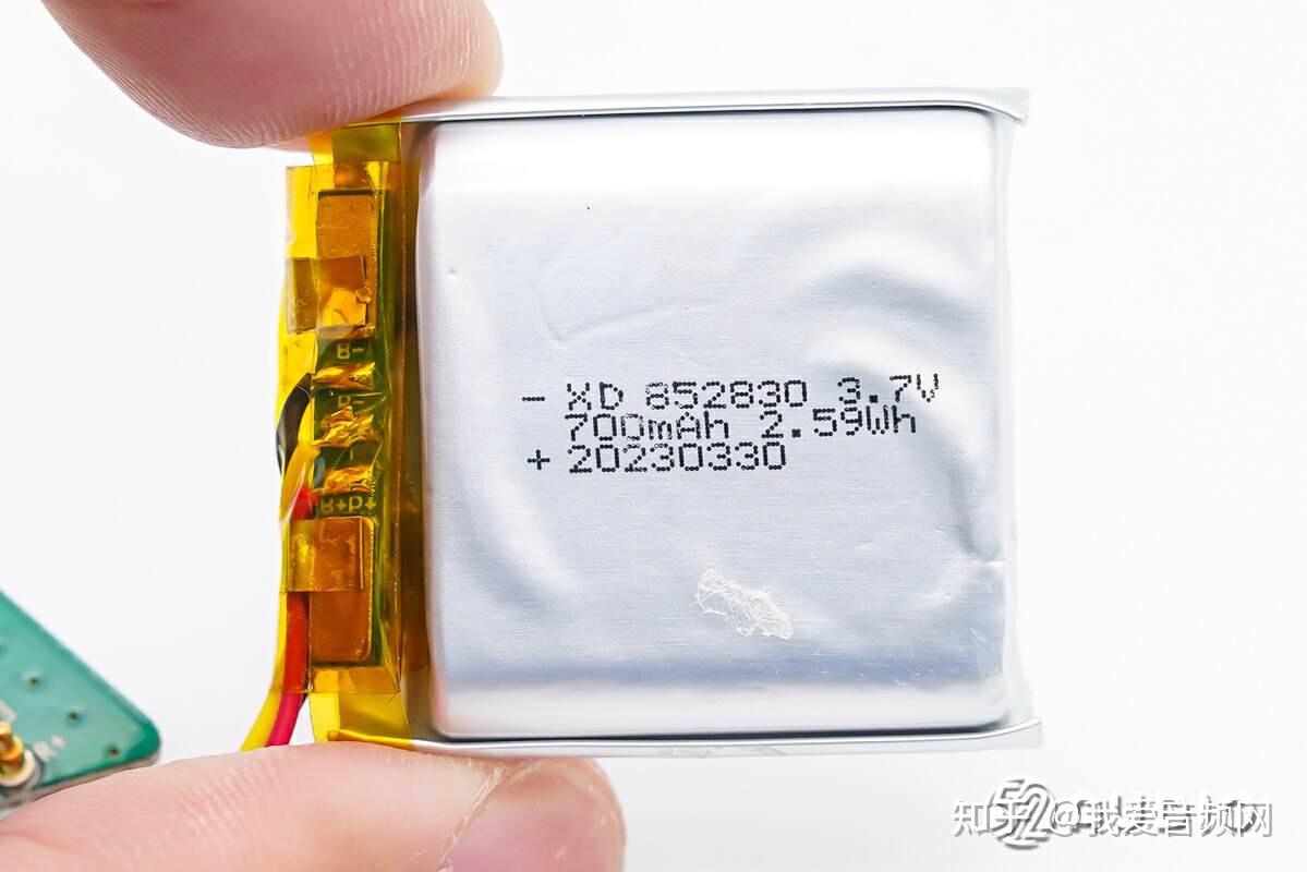 Baseus倍思Bowie WM02+真无线耳机拆解，LED智能数显屏，50h超长续航 - 知乎