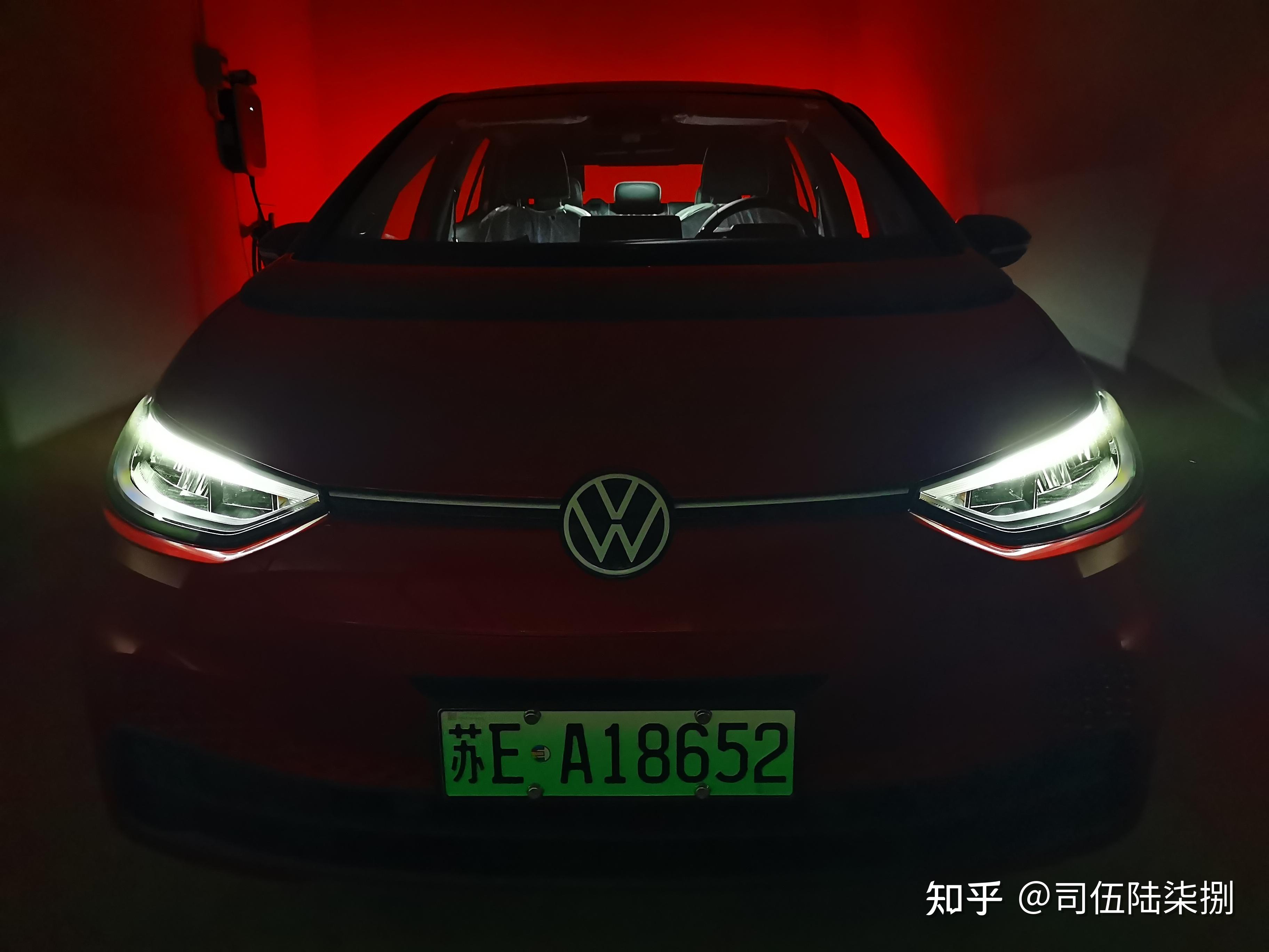 ID3纯净版车灯展示 - 知乎
