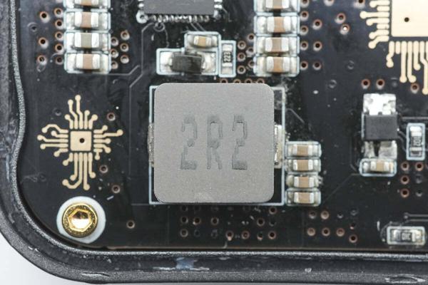 拆解报告：透明版22.5W 10000mAh快充移动电源 - 知乎