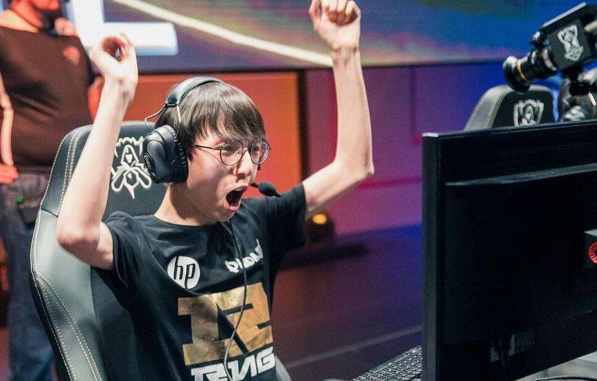 Mlxg直播透露让帝即将回归，对自己却感觉英雄无用武之地 - 知乎