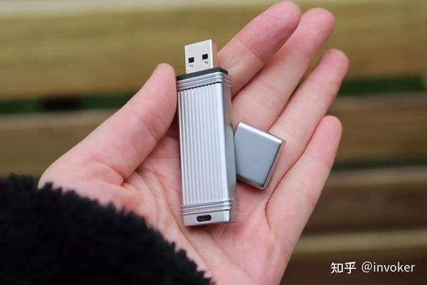 堪比移动硬盘！传输速度近400MB/s的U盘你用过吗？ - 知乎