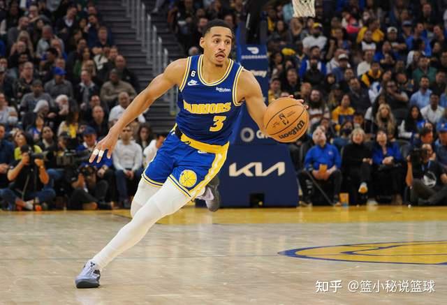 NBA勇士队36分大胜马刺队，普尔是否应该顶替汤普森进入首发？ - 知乎