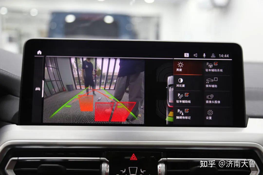 新款宝马X4升级360全景+哈曼音响+无钥匙进入+一脚踢+全车XPEL隐形车衣 - 知乎