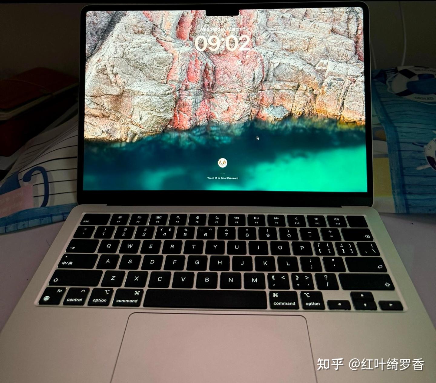 2025年苹果电脑MacBook Air选购指南，尺寸、芯片、内存、存储空间选购建议一应俱全。MacBook Air M1/M2/M3/M4 ...