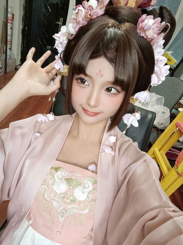 蠢沫沫 cos图包 - 汉服自拍 - 知乎