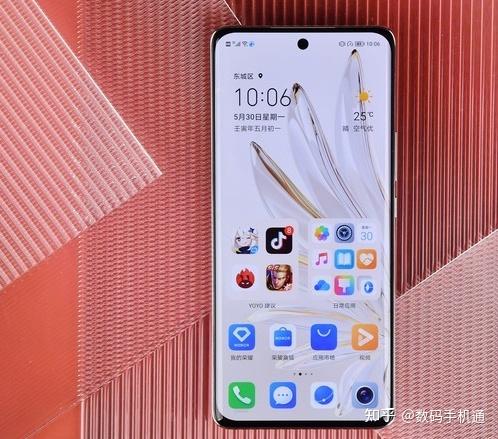 荣耀magic4和荣耀70pro+选哪个？8+256版本。个人感觉价格也差不多，CPU也差不多?