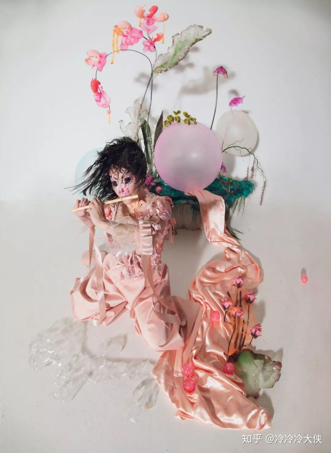 如何评价 Tim Walker 的摄影作品？ - 知乎