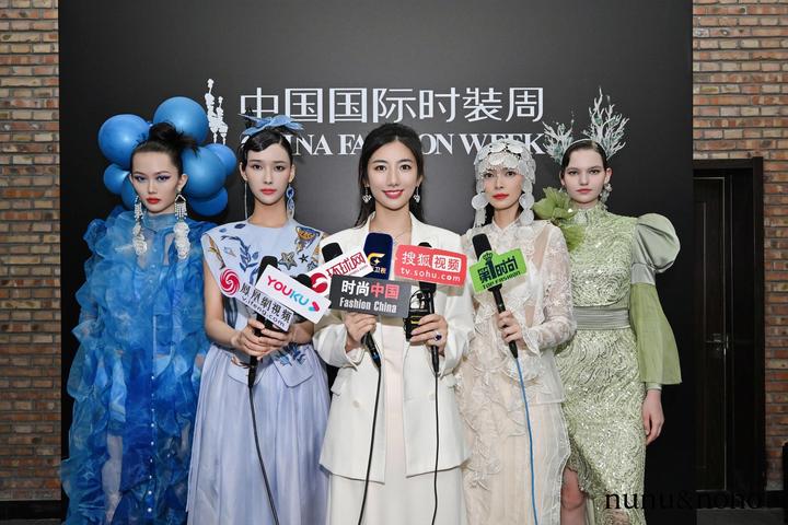 nunu&nono张恩：给不少大咖设计服装的她，挑了34件作品亮相中国国际时装周 - 知乎