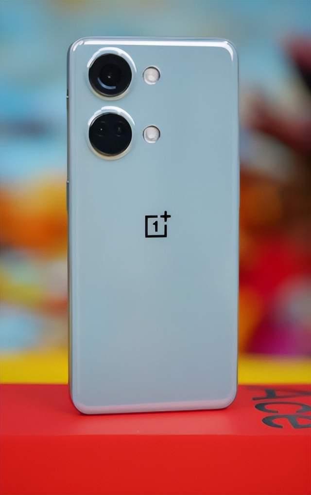 学生入门神机：一加Ace 2V对比红米K60e