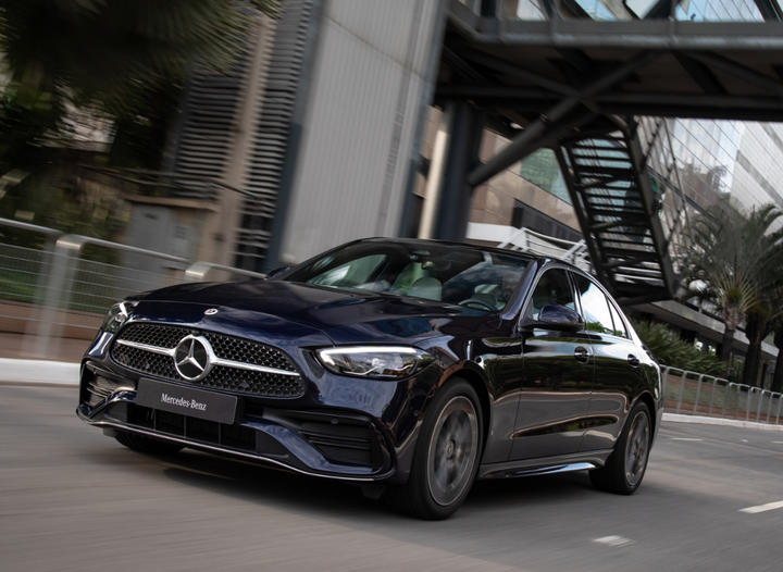 谁才是入门豪车的标杆？A4L、3系和C级横向对比，差距真的太大了 - 知乎