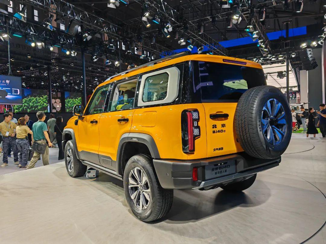 实拍全新BJ40：不再纯直男，是为拥抱新人群而非妥协 - 知乎