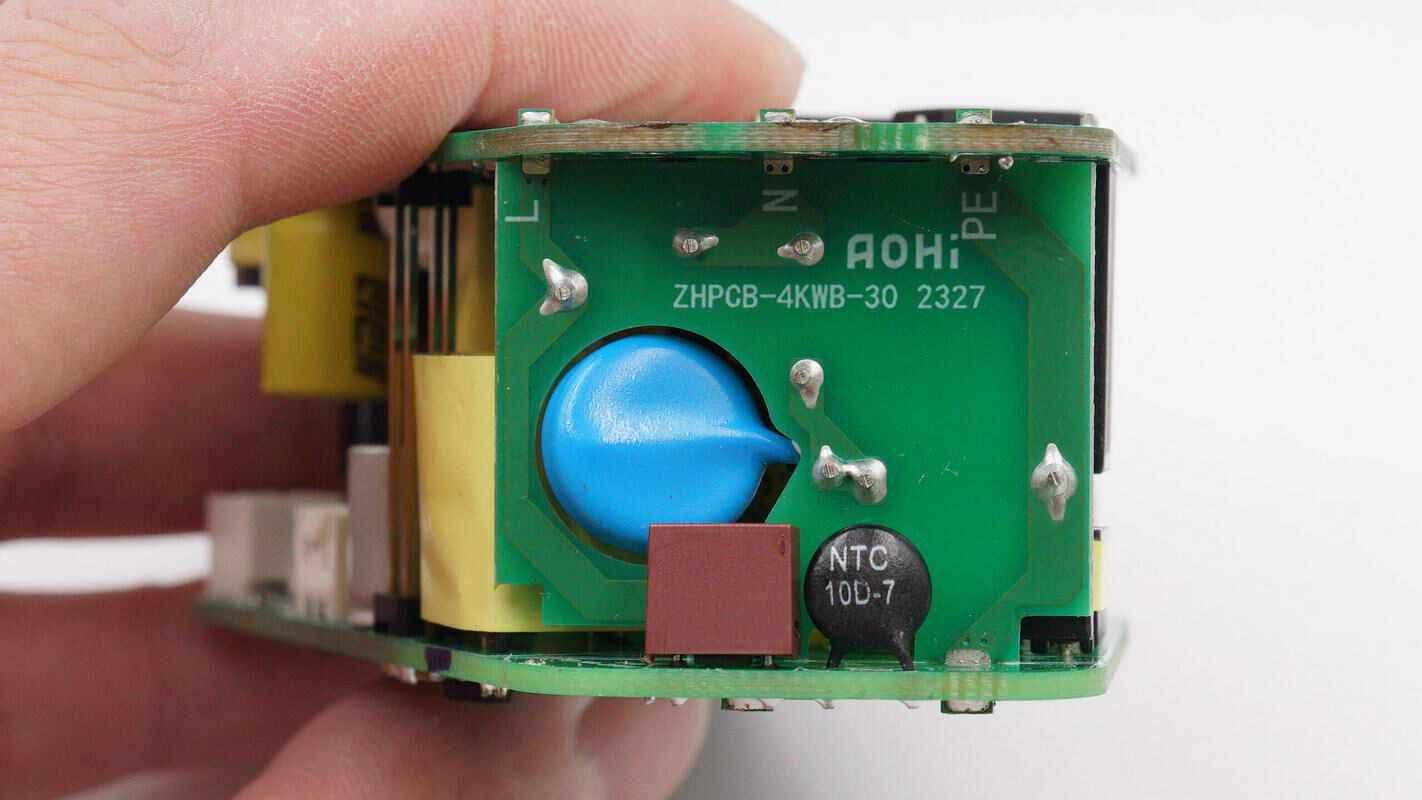 拆解报告：Aohi奥海3.5/4kW智能充放电一体枪 - 知乎