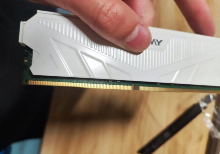 又见神价格，618升级首选，299的光威天策单根32GB D4内存条太香了 - 知乎