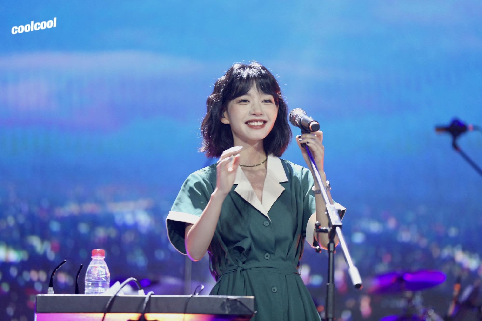 你们怎样评价房东的猫主唱王心怡的颜值呢? - 知乎