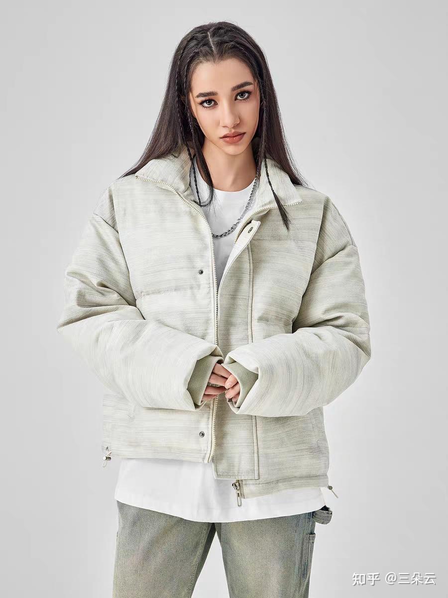 长款羽绒服灰鹅绒充绒量131g，含绒量90%，蓬松度600，零下十几度度穿会冷吗？ - 知乎