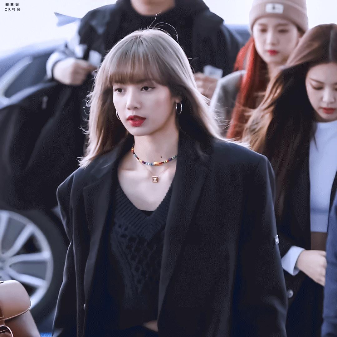 为什么人间芭比Lisa这么受欢迎？？只是因为可爱甜美？ - 知乎