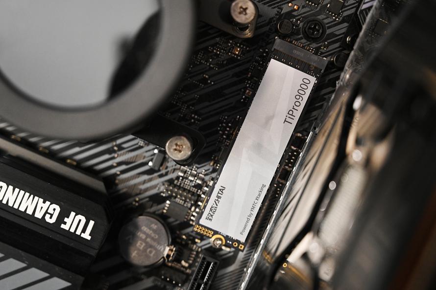 为AI大模型提供强有力的存储保证：致态TiPro 9000 4TB版本评测 - 知乎