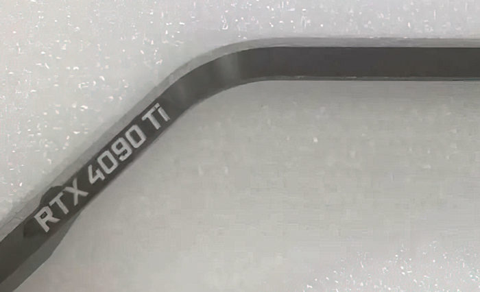 春晚上发布的RTX 4090Ti终于现身了？体积大得夸张 - 知乎