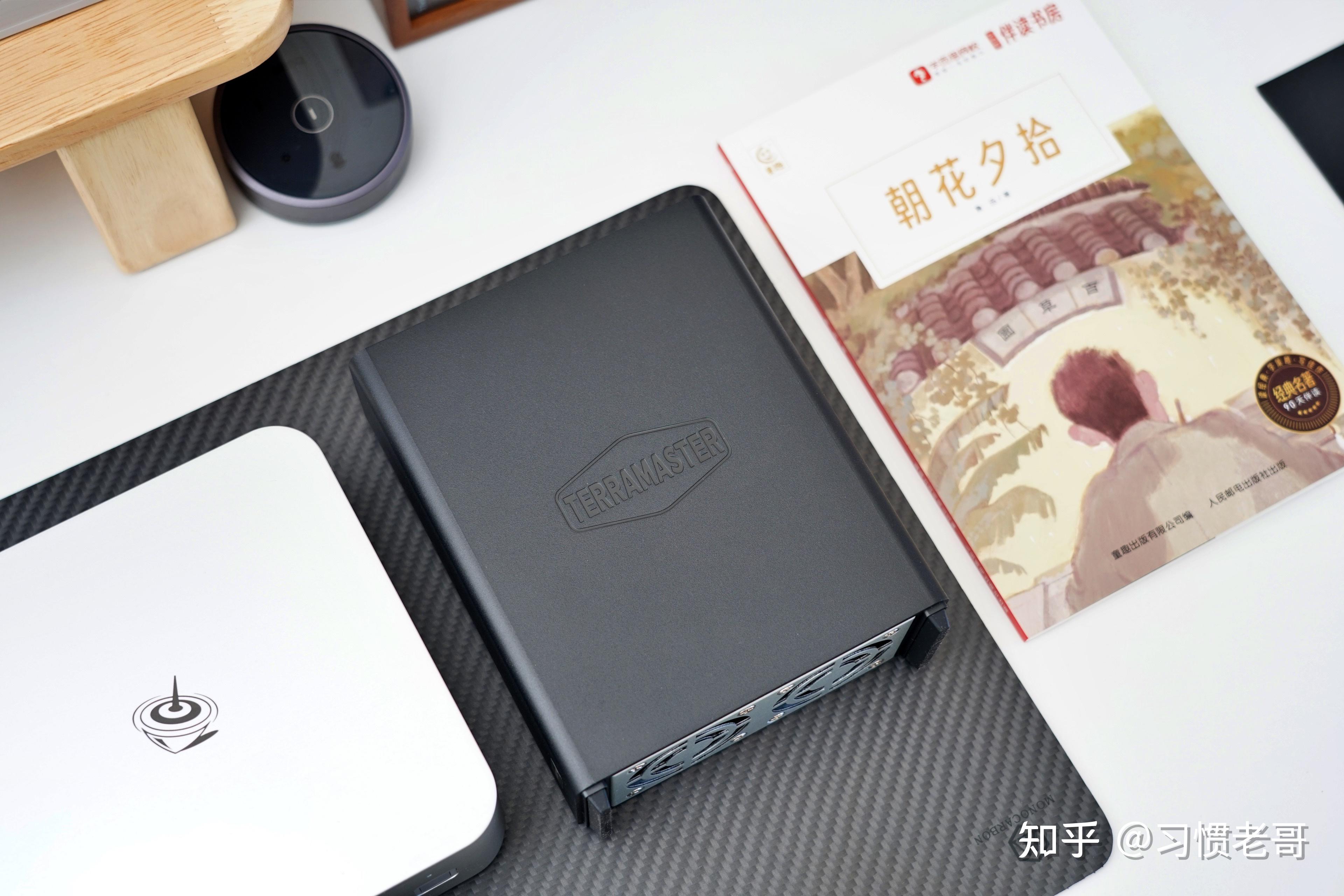 巴掌大小的私有云NAS，M.2全固态8盘设计：铁威马F8 SSD Plus评测 - 知乎