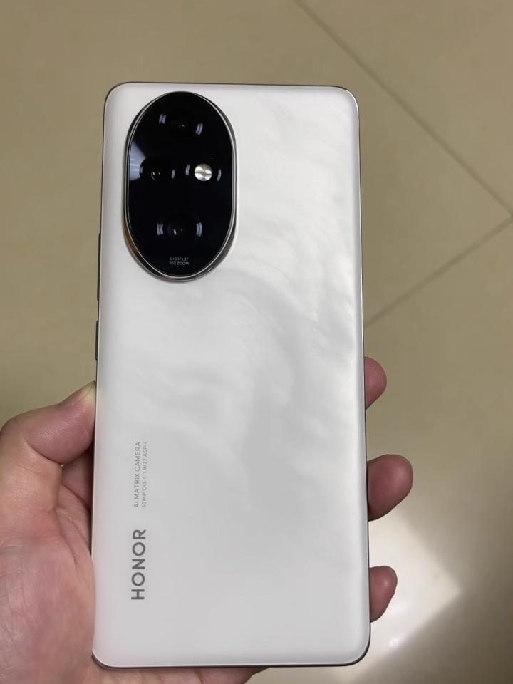 鸡头凤尾怎么选，荣耀200pro和荣耀magic6? - 知乎