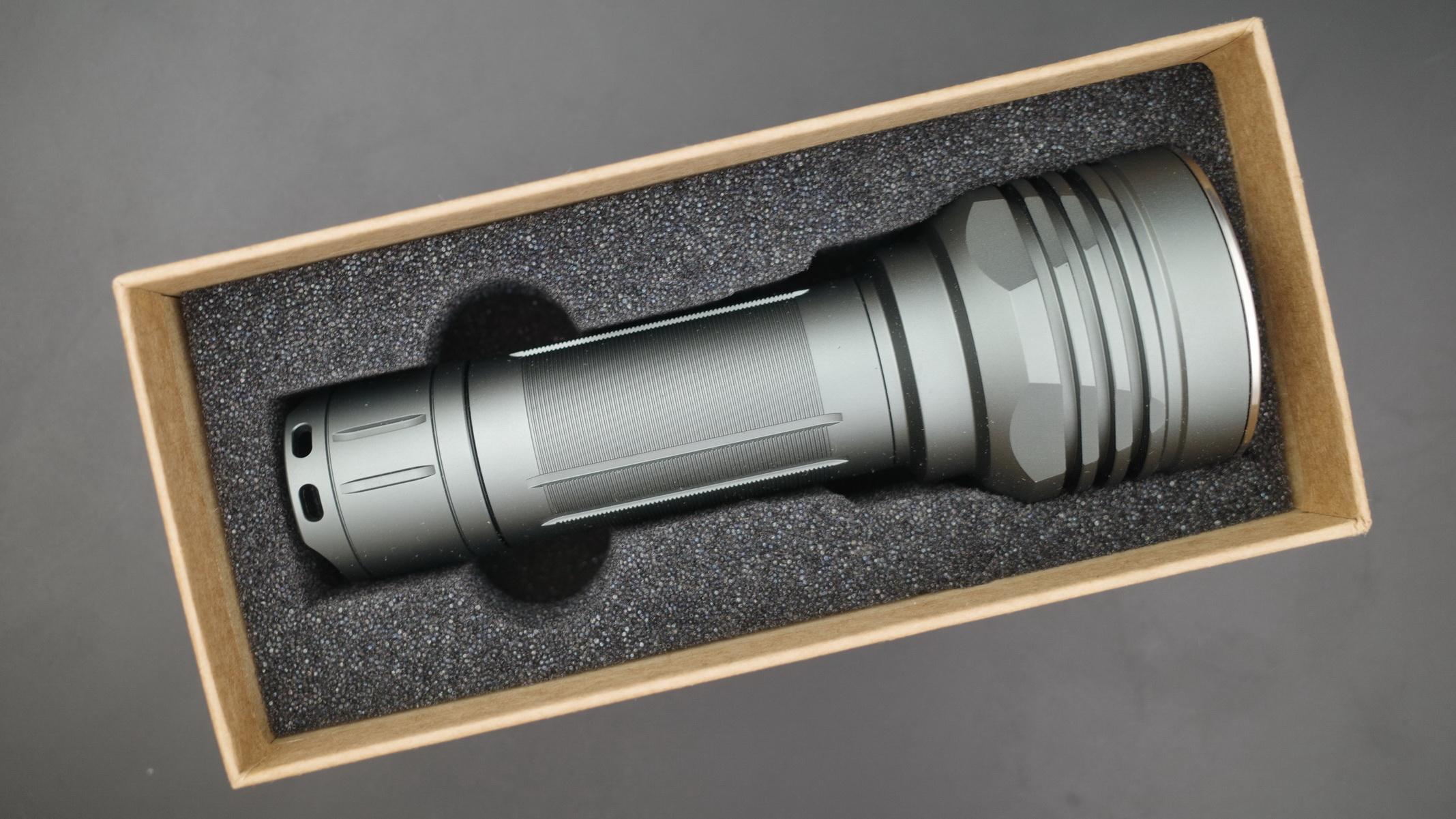 Convoy M26C XHP70.2-4档版 强光手电晒单 - 知乎