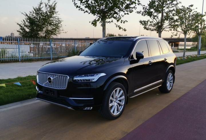 安全无需选配、动力不输X5，沃尔沃XC90竟这么能打？ - 知乎