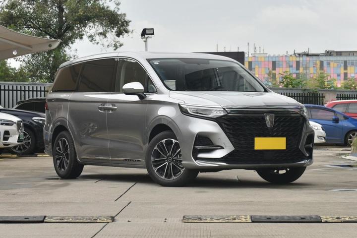 配置非常出色的荣威iMAX8 PK别克GL8，该怎么选？ - 知乎