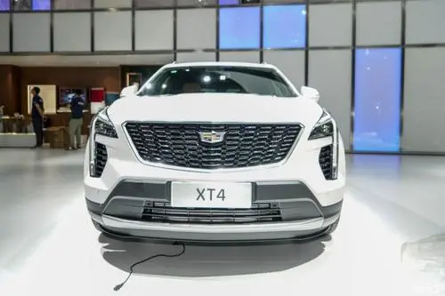 新款凯迪拉克XT4即将上市，增加48V轻混动 - 知乎